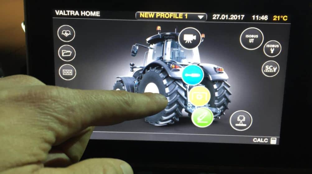 Série S Valtra : Un écran tactile qui promet ! - Entraid
