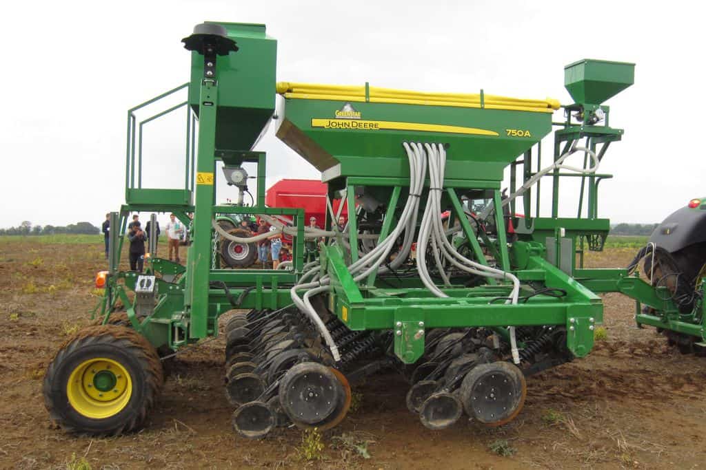 5 semoirs en comparaison pour un semis direct de qualité