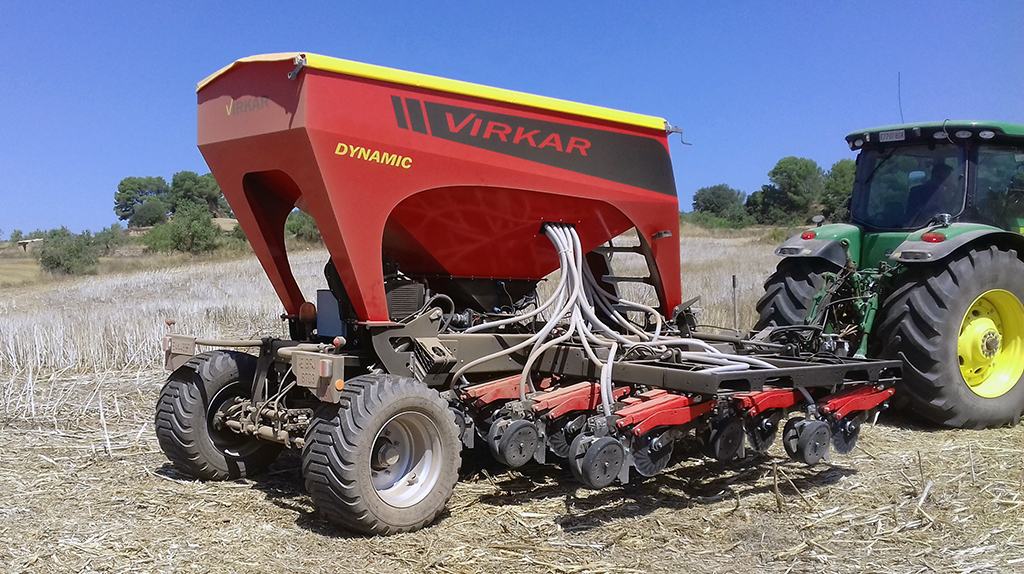 Semoir Virkar Dynamic pour semis direct Entraid'