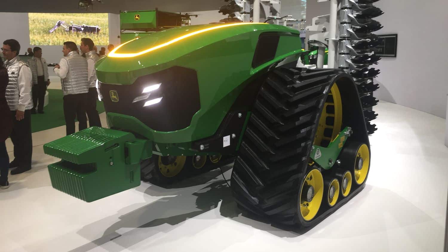 John Deere Joker : un robot électrique et autonome de 680 ch