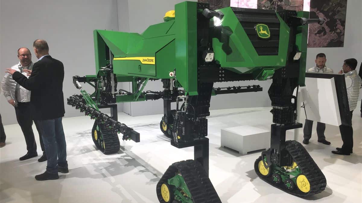 John Deere Joker : un robot électrique et autonome de 680 ch