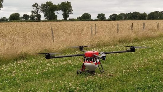 semis de couverts par drone : jusqu'à 3 ha/h de débit de chantier