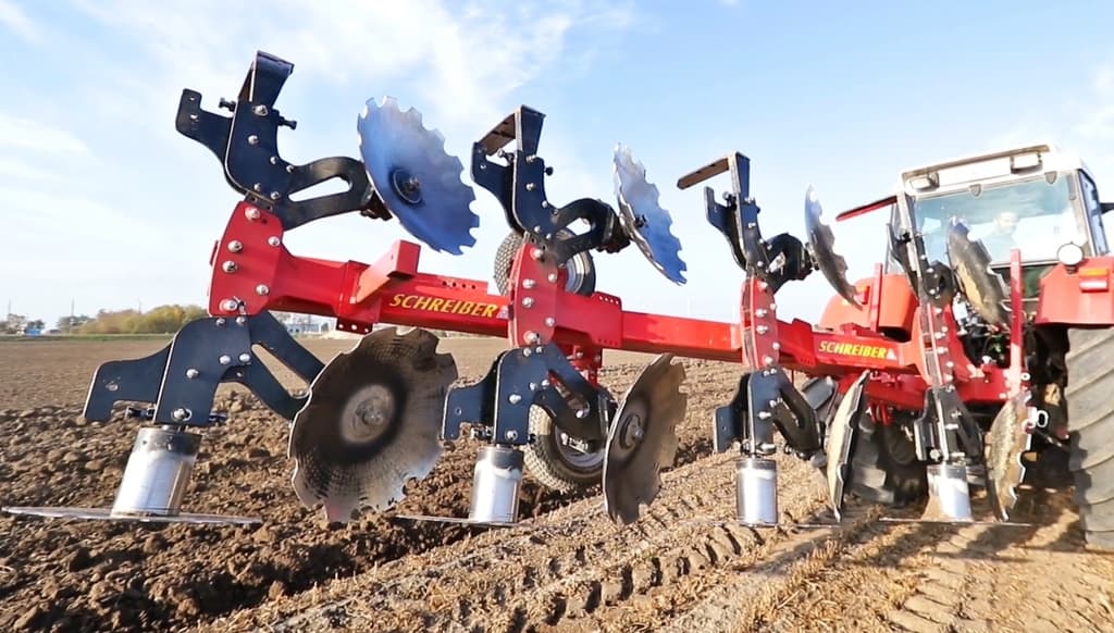 Charrue Huberpflug : un outil économe grâce à des pièces rotatives