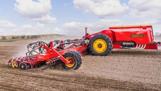 Semoir Väderstad Inspire 1200 : un nouveau type de semoir à céréales