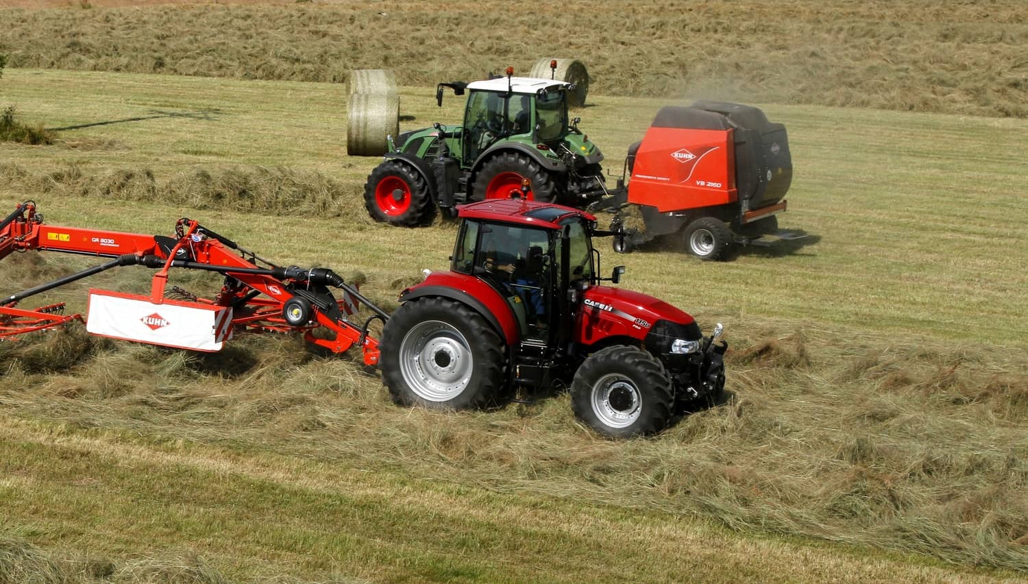 Fenaison en commun : foin et enrubannage en cuma, c'est possible