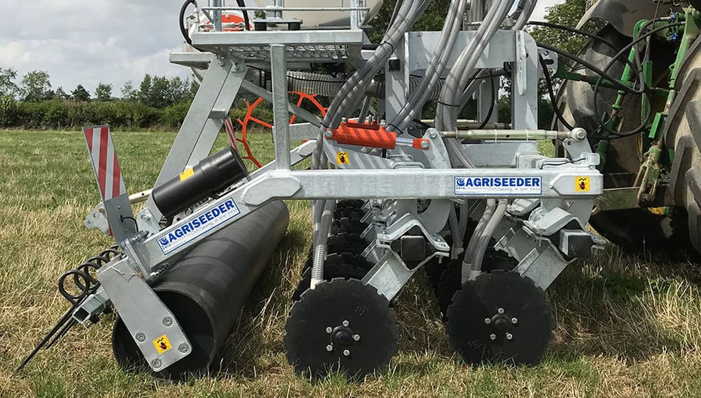Semoir à prairies Agriseeder : un outil irlandais très polyvalent