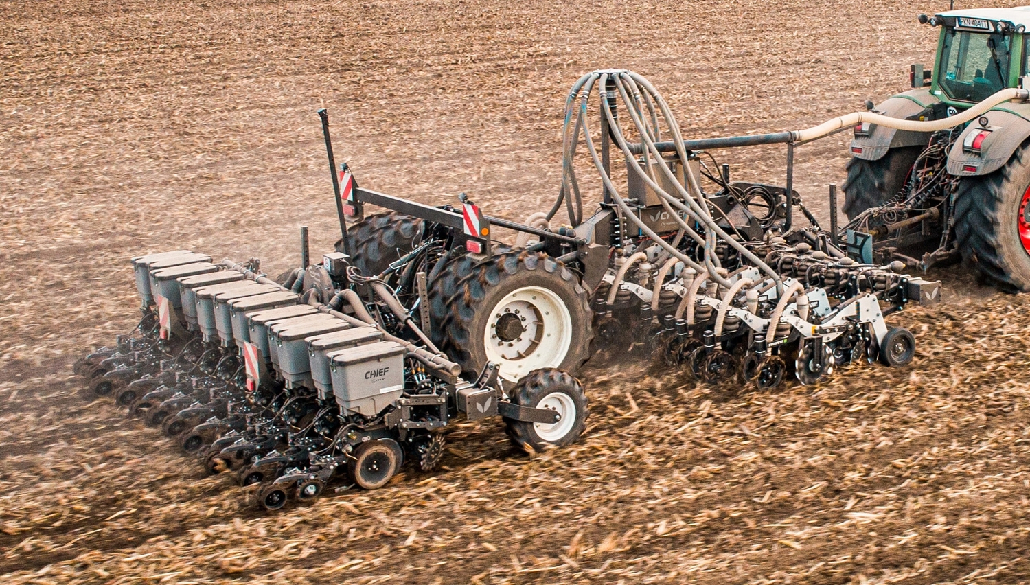 Agrisem lance le semoir monograine Chief et améliore le Boss