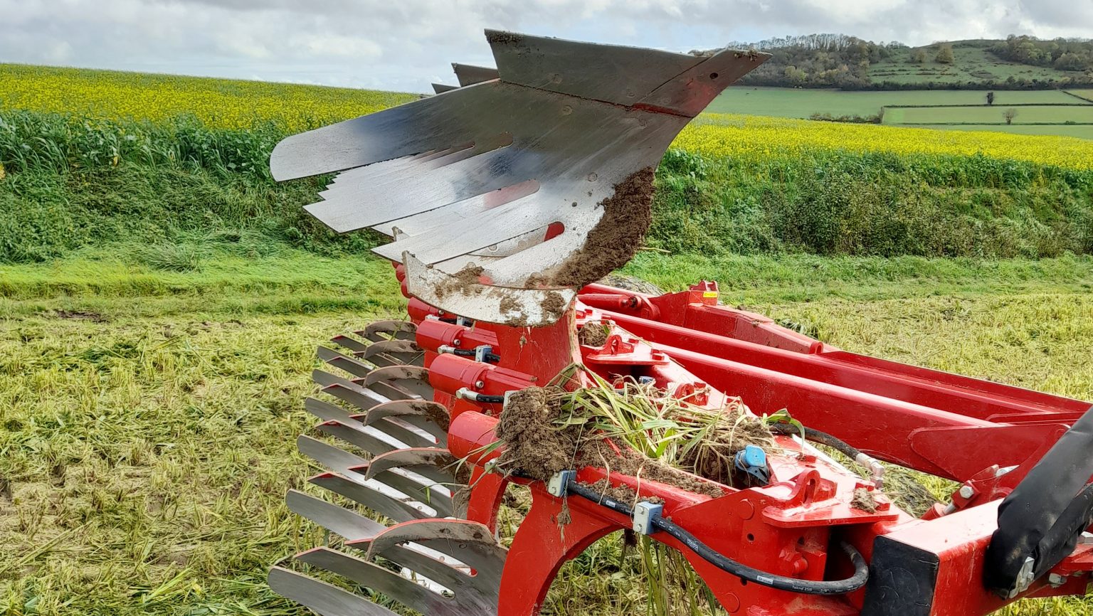 Profondeur de labour : quel impact sur le coût d'un chantier
