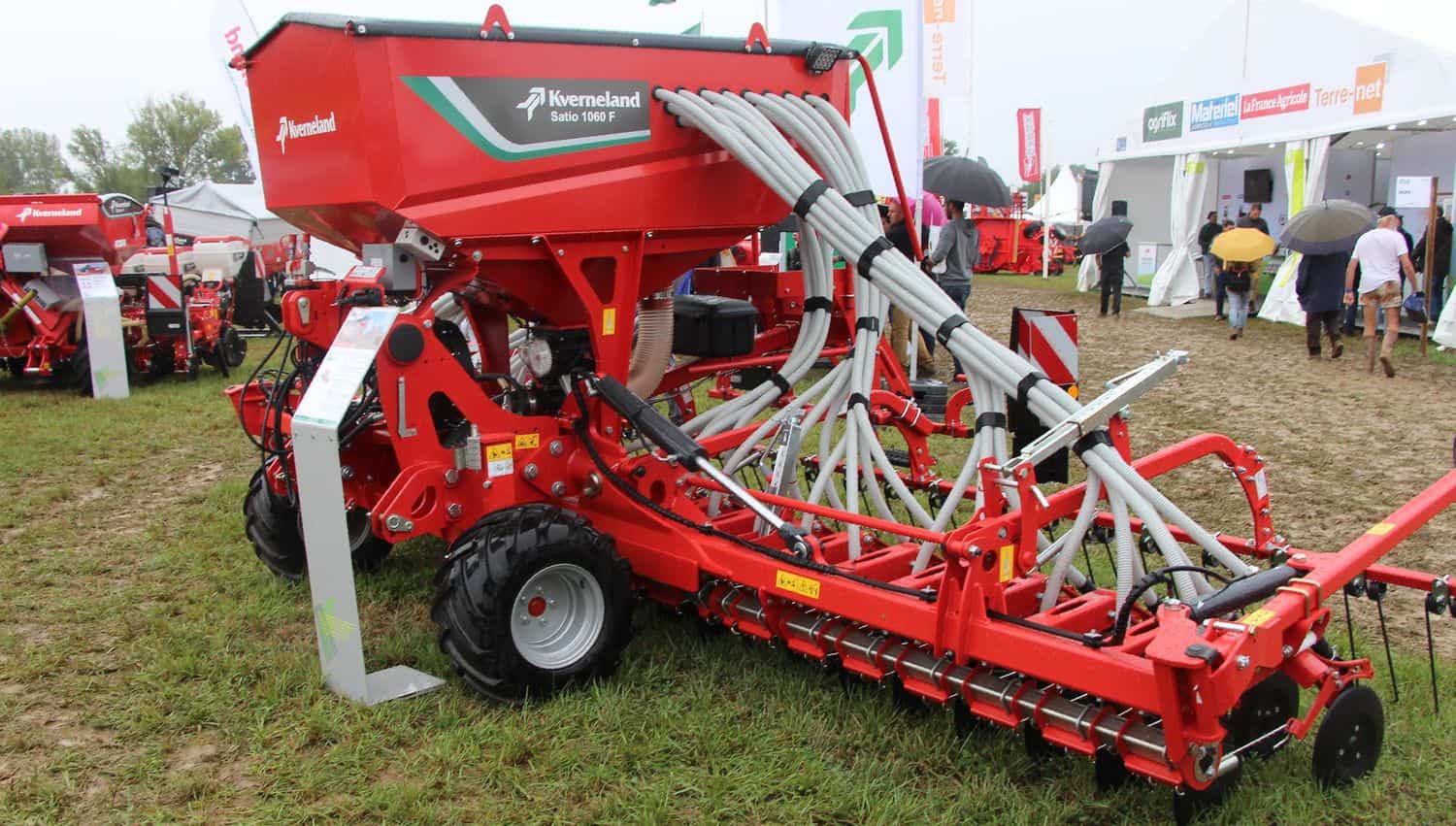 Kverneland Satio et Pöttinger Lion V série 40 à Innov-Agri 2024