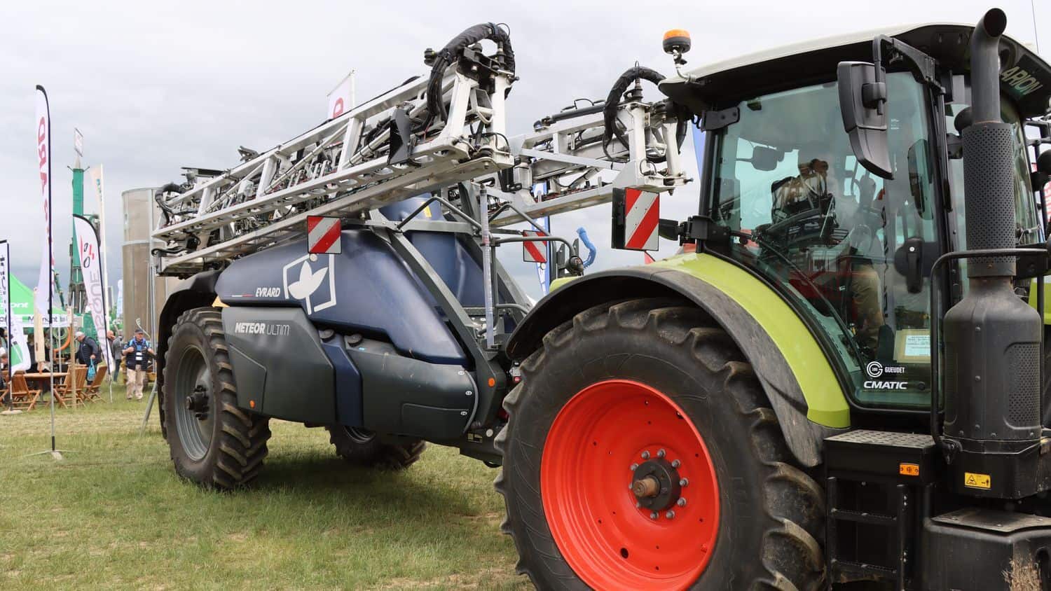 Evrard Meteor Ultim et cadre de rampe LPA7 à Innov-Agri 2025